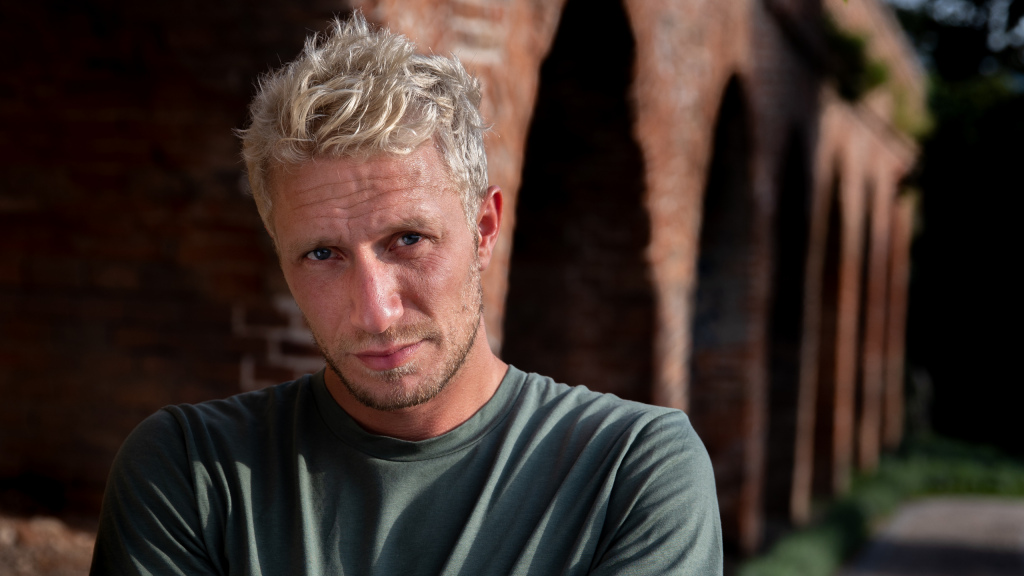 Joshua Nolet reageert op liefdesgeruchten over hem en Charlotte