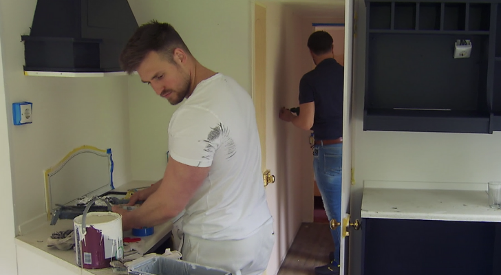 B&B Vol Liefde-Mitch vertelt hoe hij denkt over vele klusjes van Roxanne B&B Vol Liefde-Mitch vertelt hoe hij denkt over vele klusjes van Roxanne