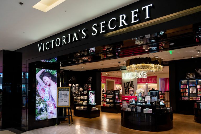 Op déze plek opent de grootste Victoria's Secret winkel van Nederland