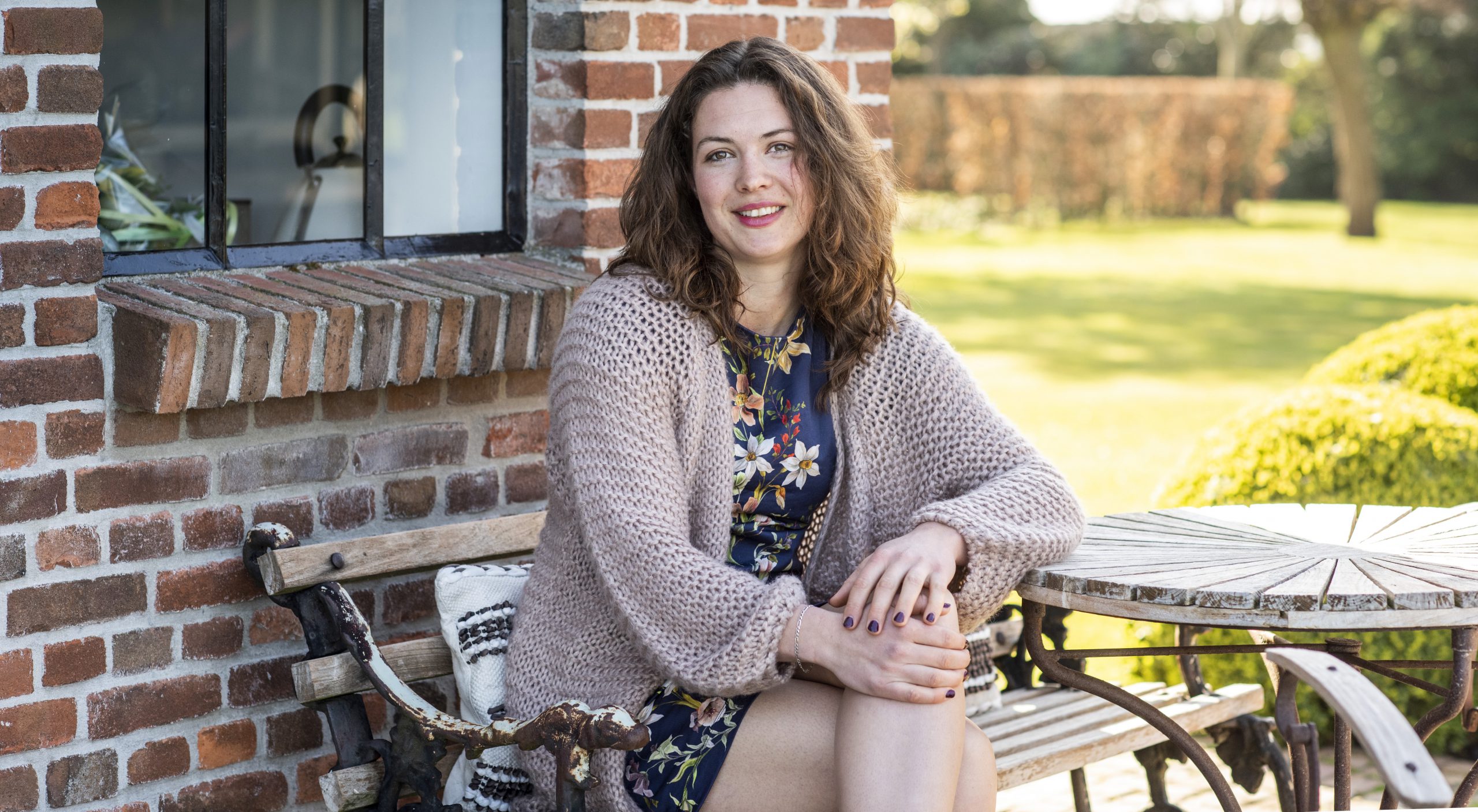 Boerin Annemiek is één jaar samen met vriend en deelt lieve foto