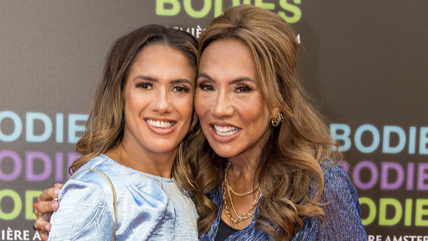 Patty Brard trouwt haar eigen dochter als BABS