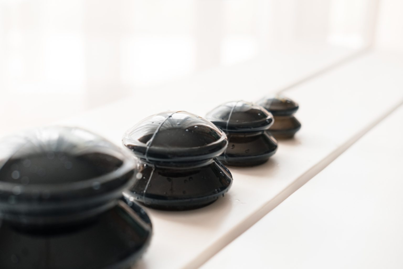 Cupping tegen cellulite: hoe het werkt én een handig schema