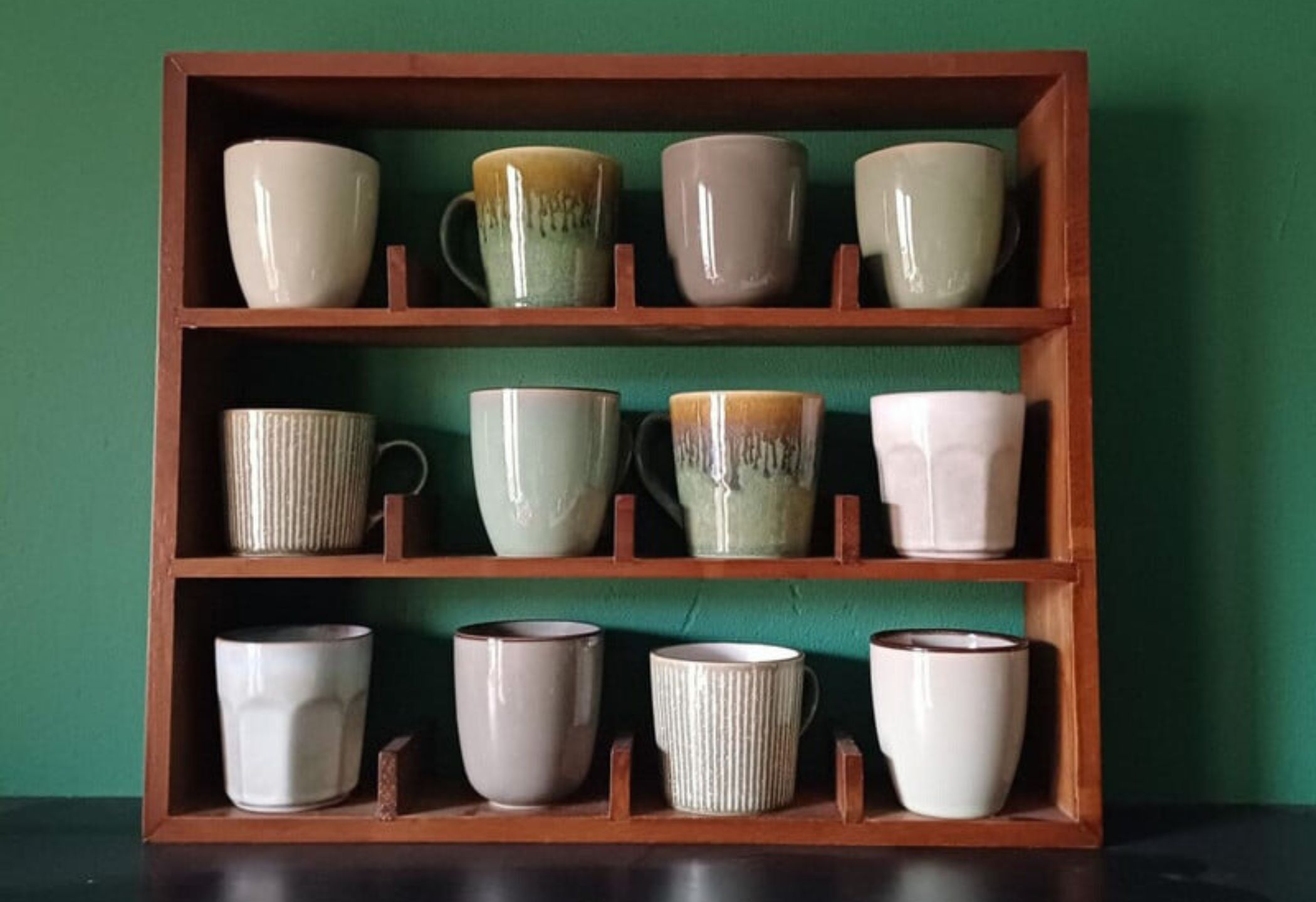 Wandkastje voor mokken: dit Xenos pareltje wil je hebben