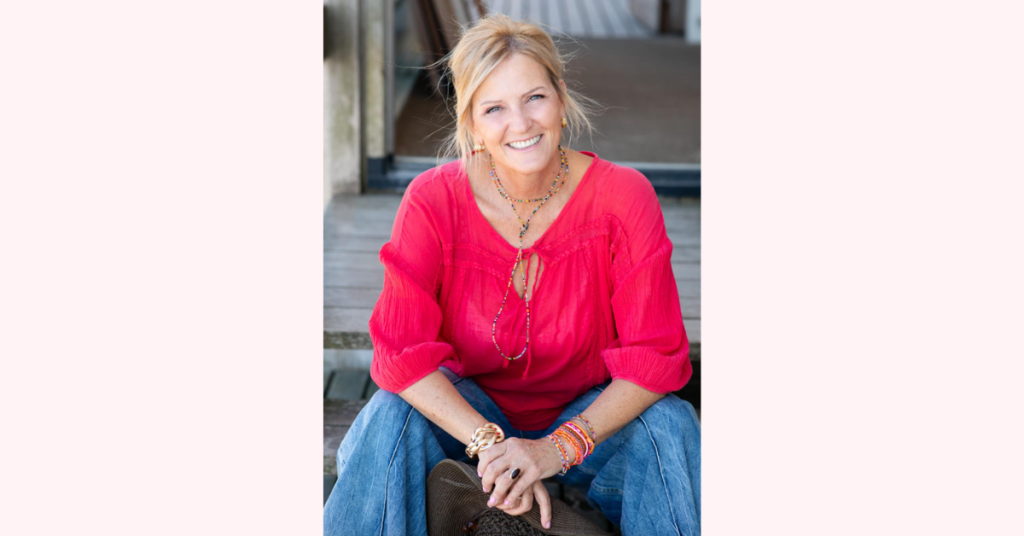 Schrijfster Nan Adams over haar succes: 'Af en toe moest ik mezelf ...